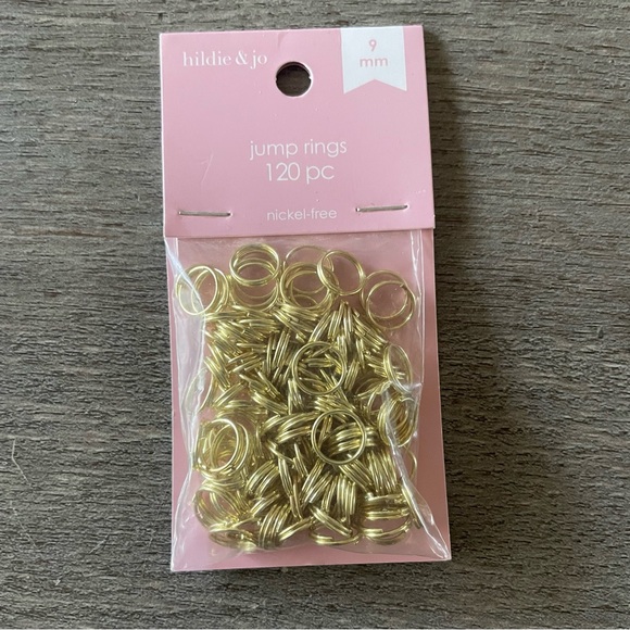 Hildie & Jo | Office | Hildie Jo Gold Split Jump Rings 2 Pc | Poshmark